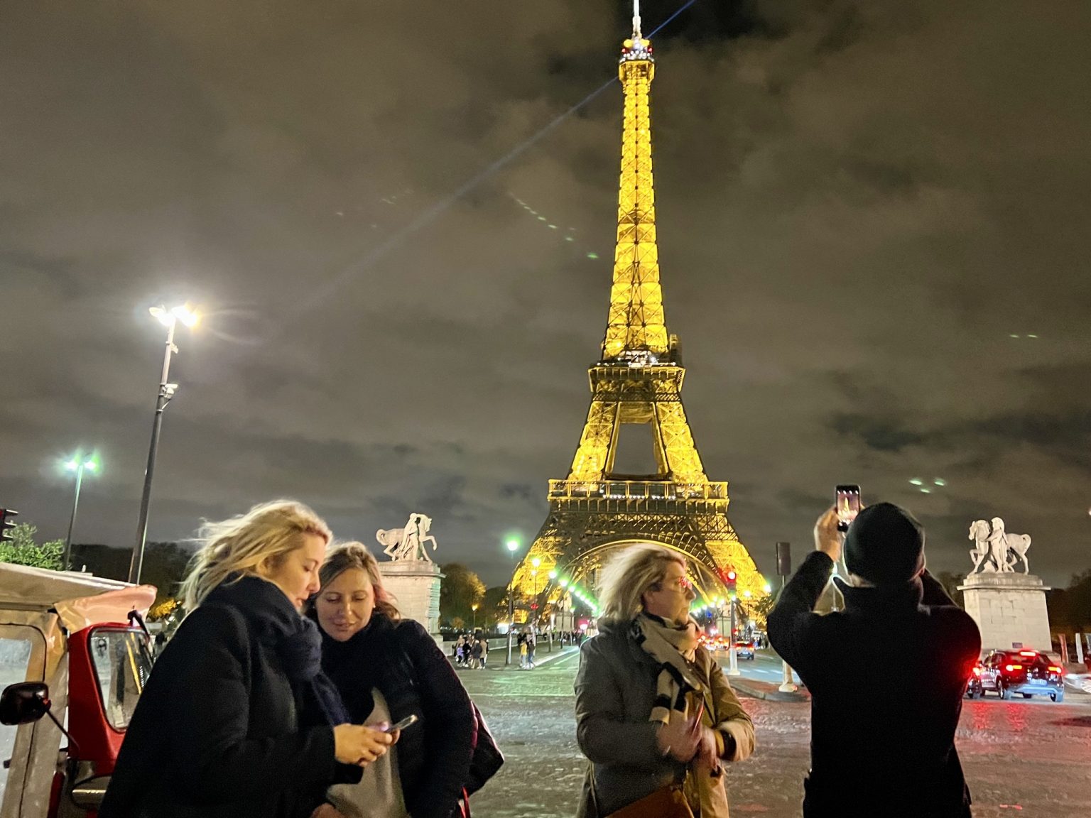 Tour Eiffel – TUK TUK PARIS – Visitez le paris insolite en tuktuk, city tour paris, guides paris ...